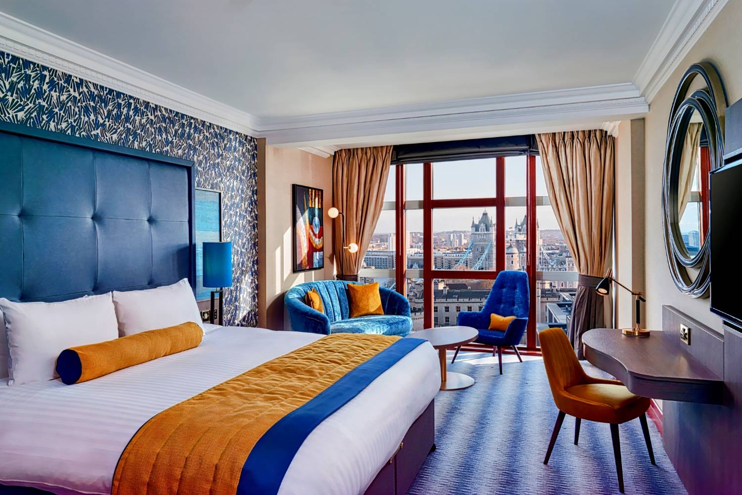 Leonardo Royal Hotel London City, Greater London : -42% during the day ...