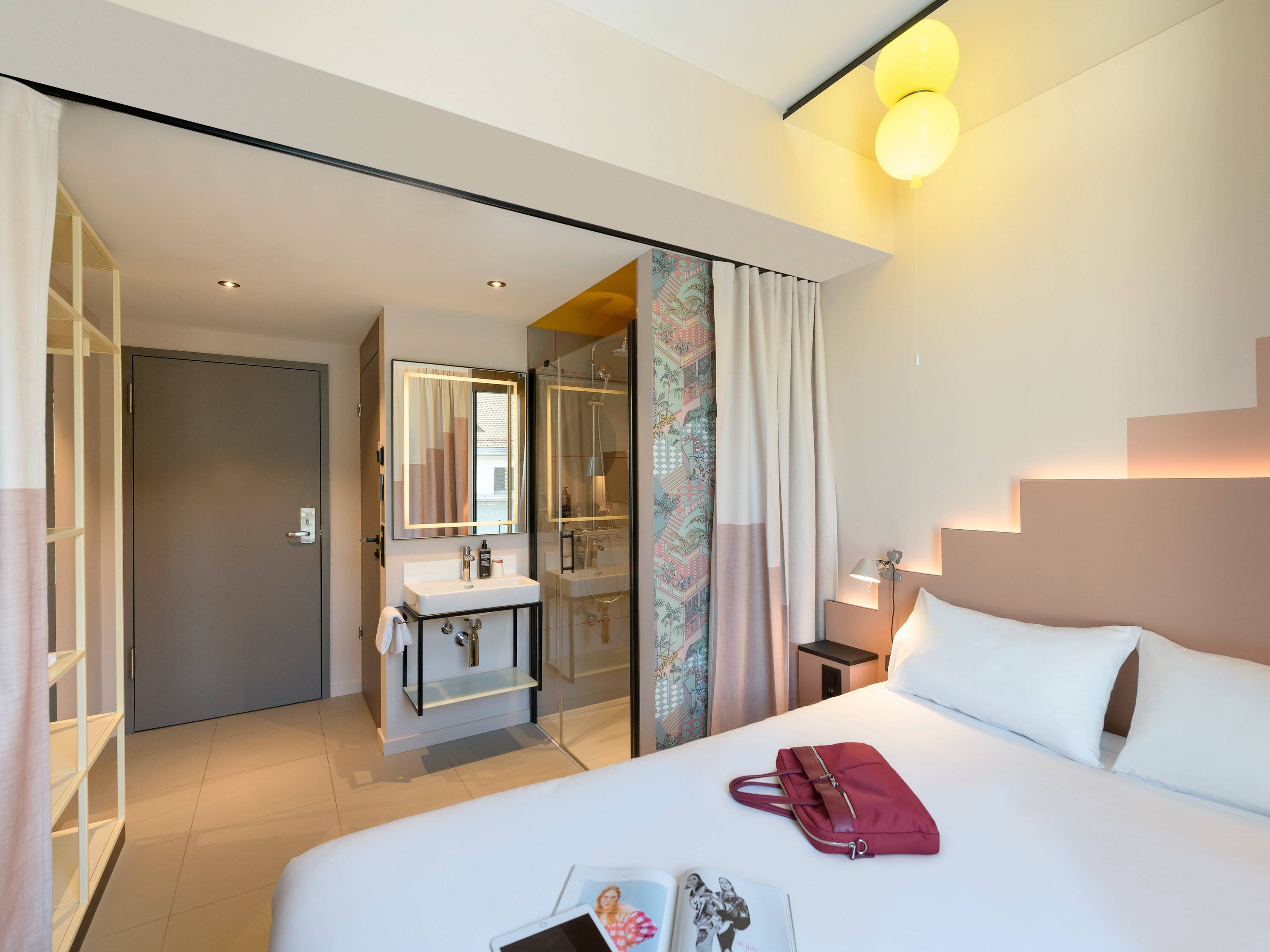 Hourly and Day Hotels from $75 in Uster | Dayuse